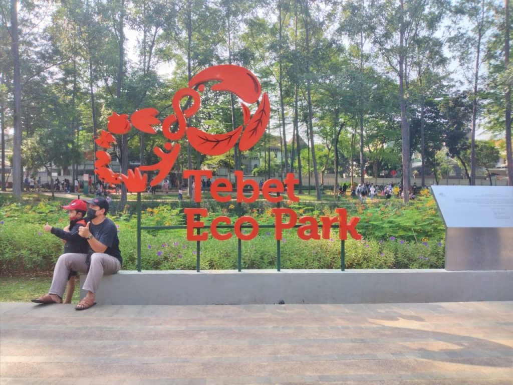 Baru Diresmikan, Tebet Eco Park Jadi Lokasi Wisata Saat Liburan Warga ...