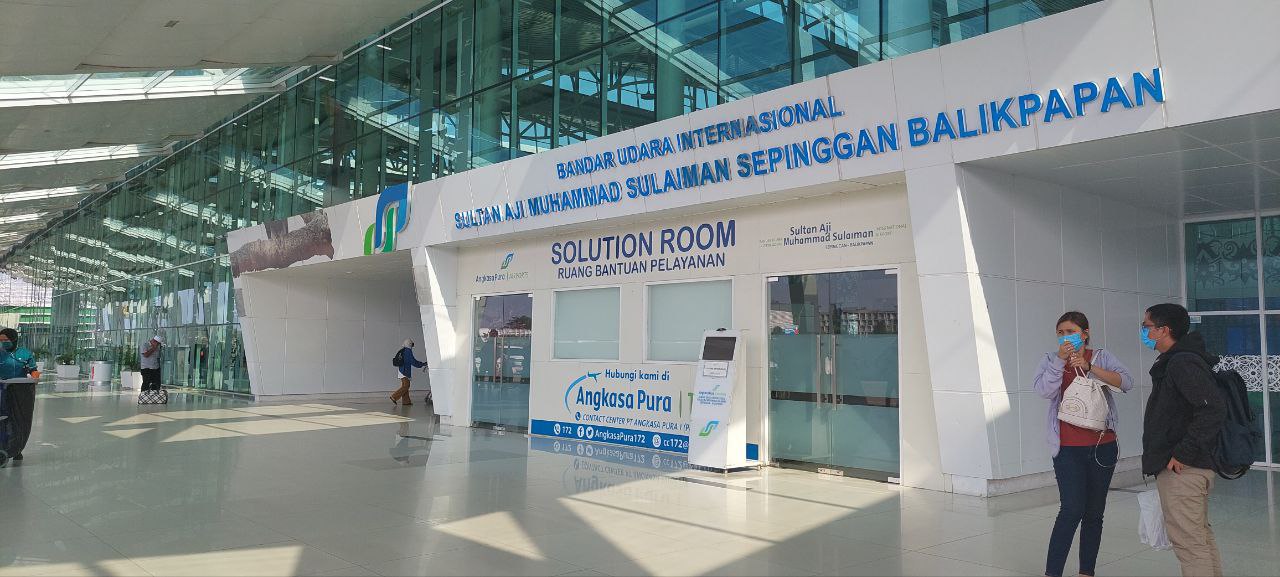 Suasana Terminal Kedatangan Bandara Internasional Sepinggan Balikpapan ...