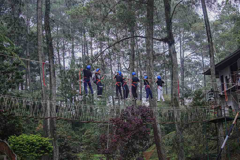Wisata Outbound di Terminal Wisata Grafika Cikole, Lembang - Berita Daerah