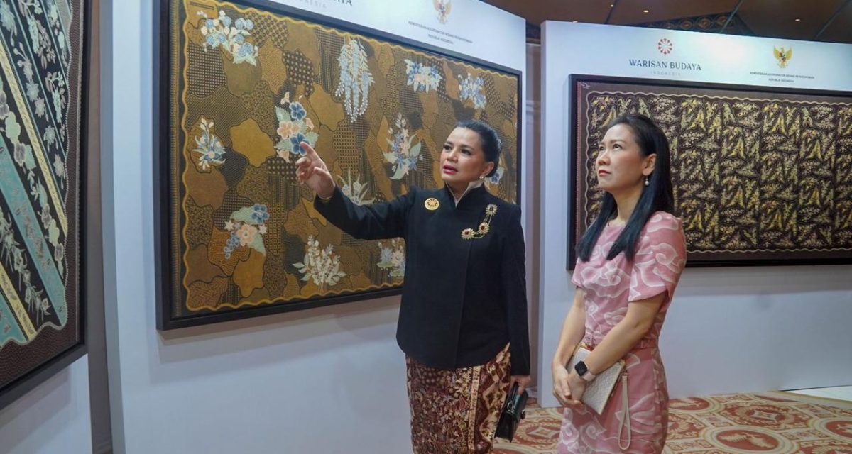 Kolaborasi Batik untuk ASEAN: Potensi Ekonomi dalam Melestarikan ...