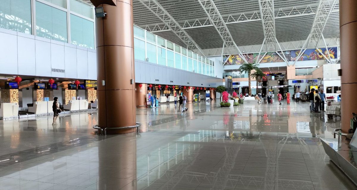 Suasana Bandara Supadio Pontianak Siang Ini - Berita Daerah