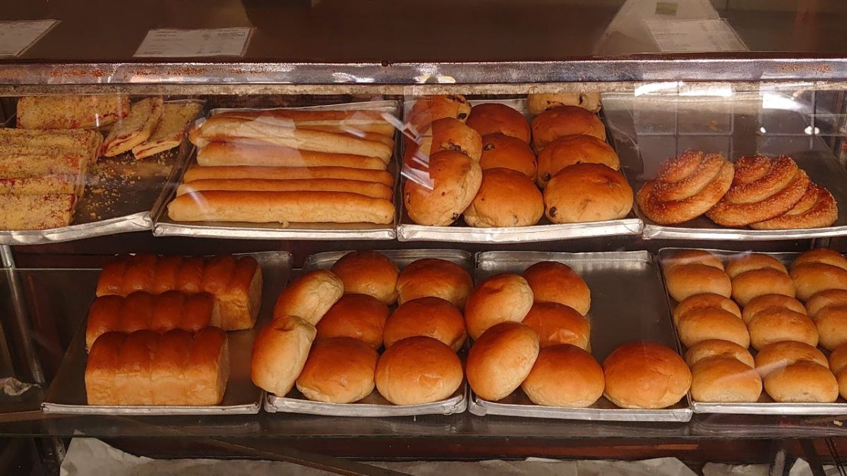 Nostalgia di Toko Roti Sumber Hidangan, Jalan Braga, Bandung - Berita ...