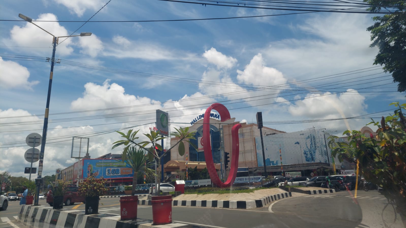 Tugu Pesut Mahakam, Ikon Baru Kota Samarinda - Berita Daerah