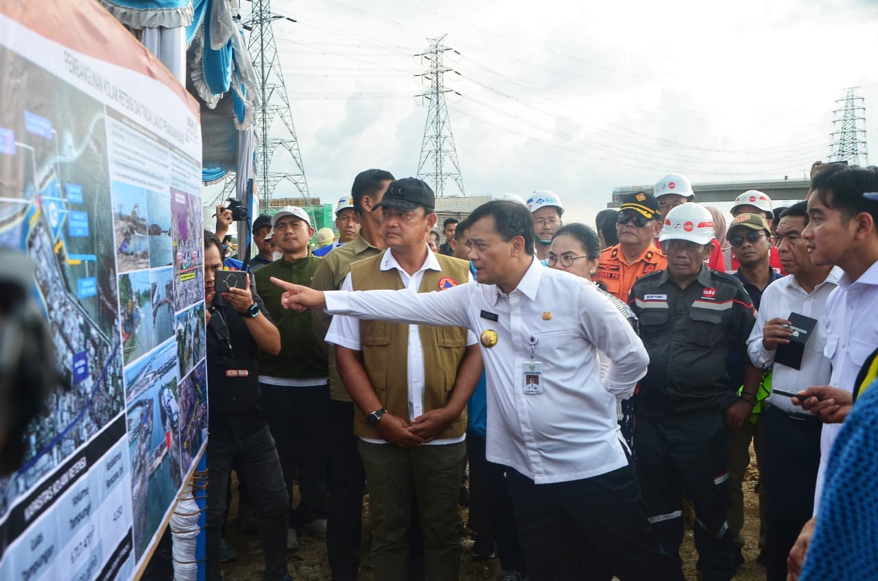 Wapres Gibran Kunjungi Kolam Retensi Terboyo Semarang - Berita Daerah