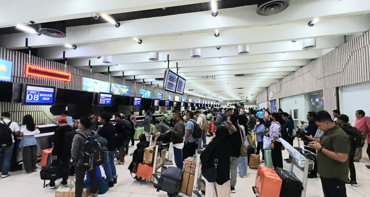 Keramaian di Counter Check In, Terminal 1A Bandara Soetta - Berita Daerah